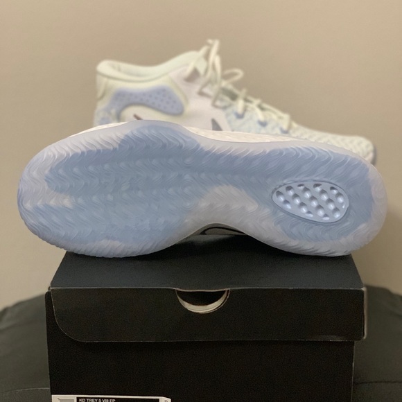 Nike | Shoes | Nike Kd Trey 5 Viii Ep White Royal Tint 1m | Poshmark